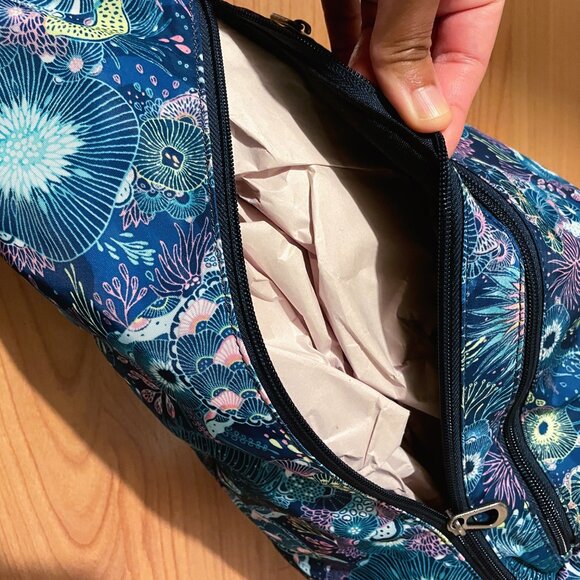 Sakroots | Bags | Sakroots Royal Blue Seascape Sea Turtles On The Go ...